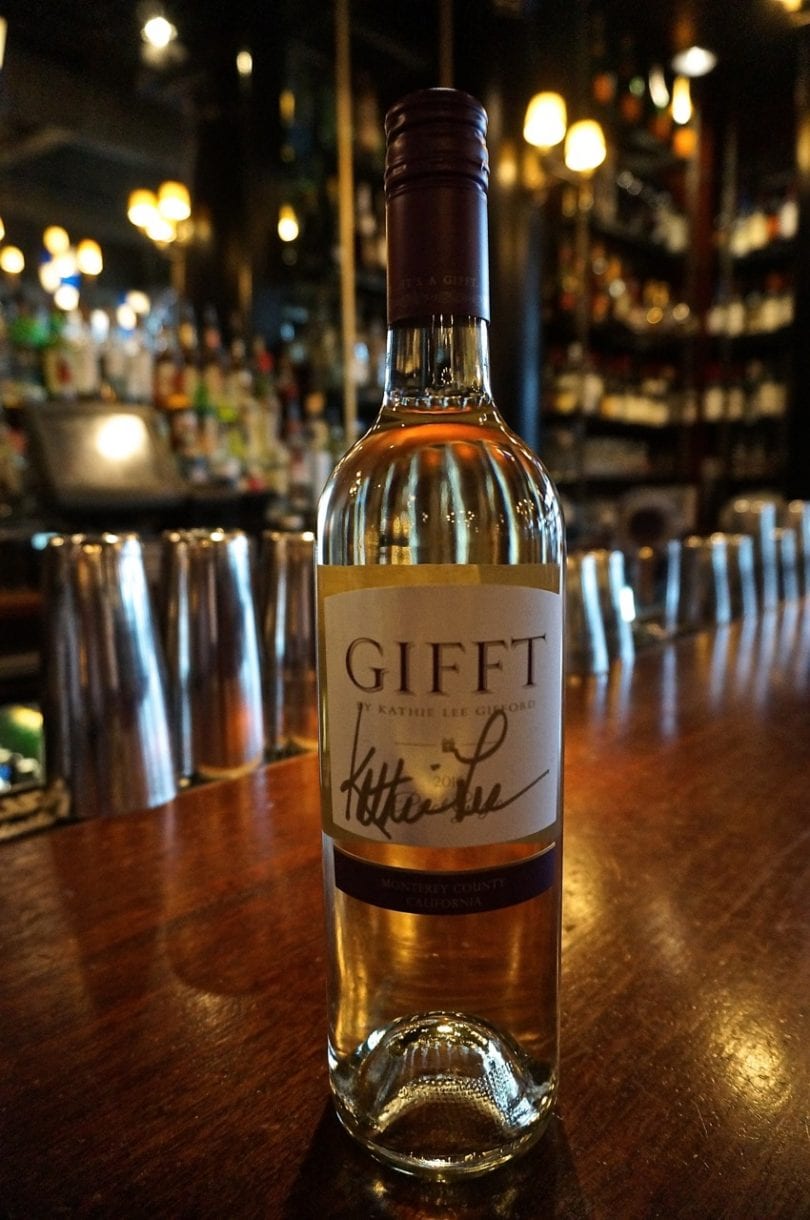 Kathie Lee Gifford Shares 'GIFFT' with West Hartford at Max's Oyster ...