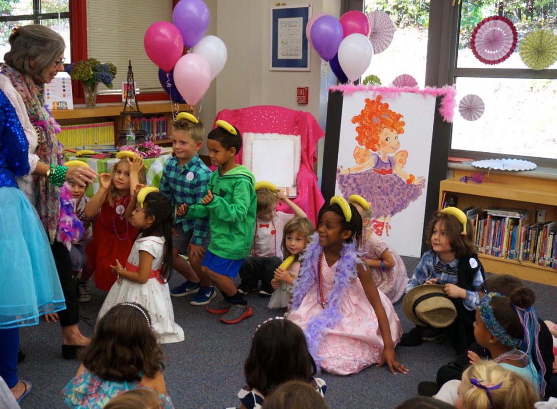 'Fancy Nancy' Day Attracts Series' Author to West Hartford's Braeburn ...