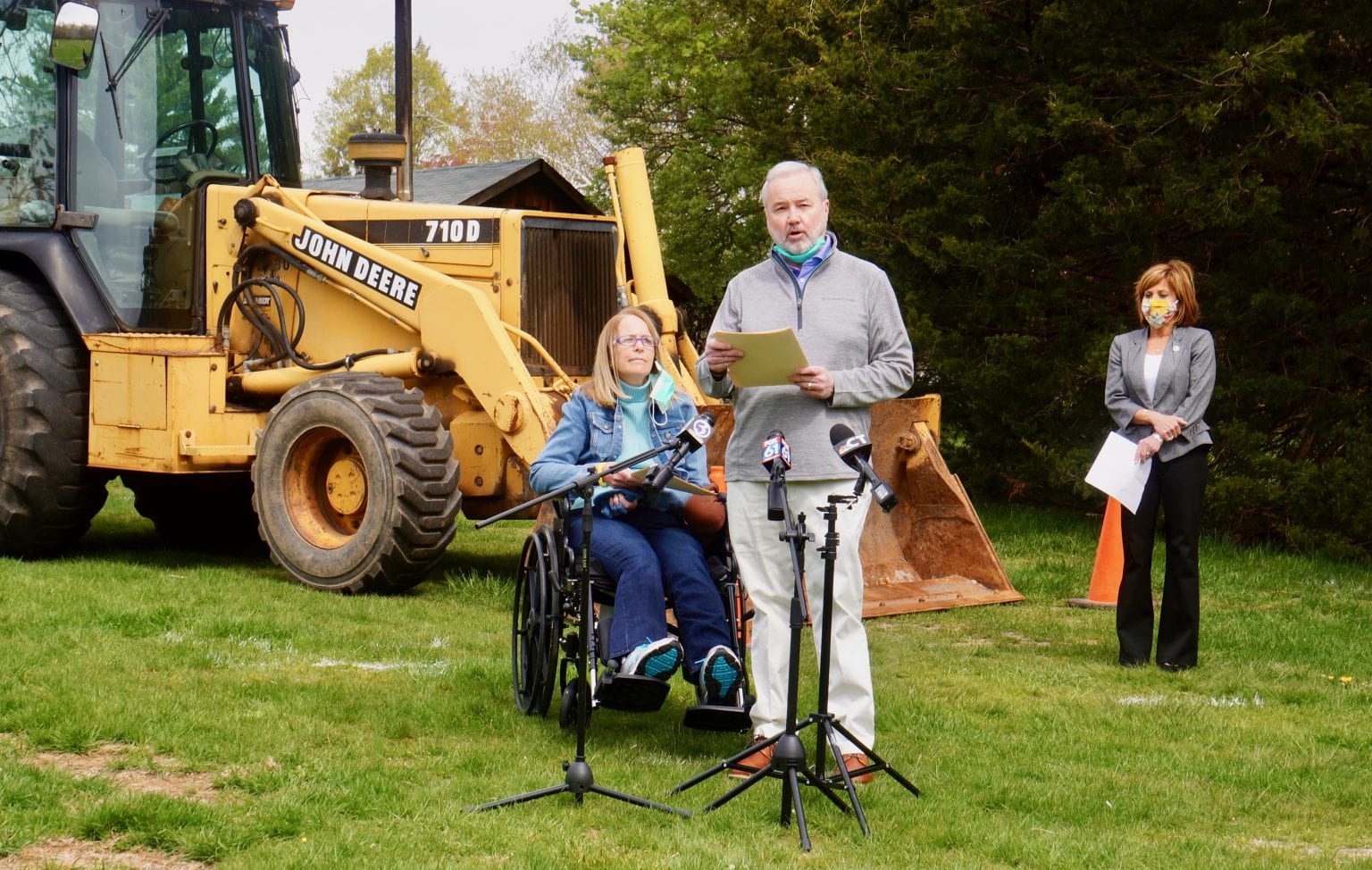 Groundbreaking Held in West Hartford for Westmoor Park Outdoor ...