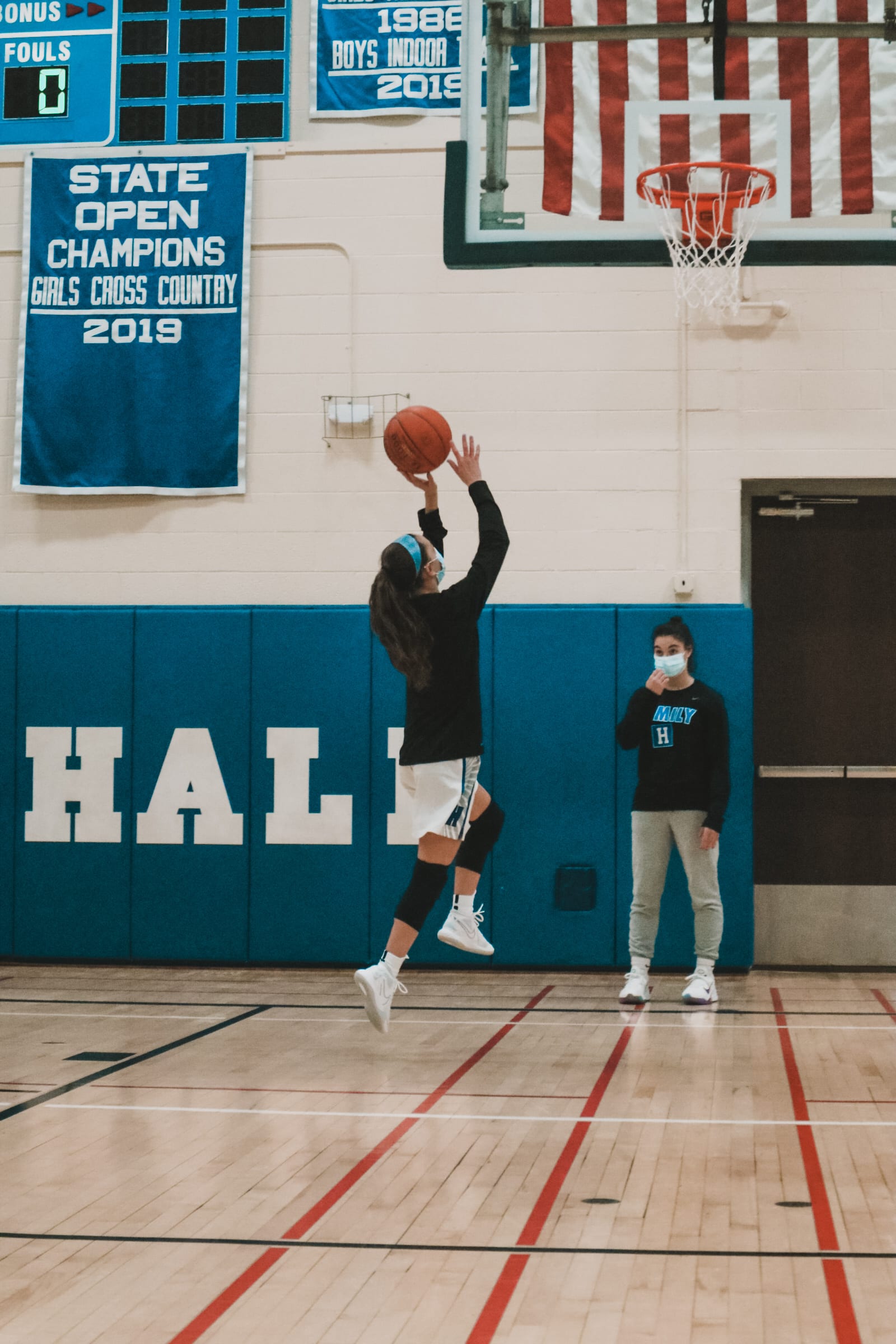 Photos: Hall vs. Conard Girls Basketball - We-Ha | West Hartford News