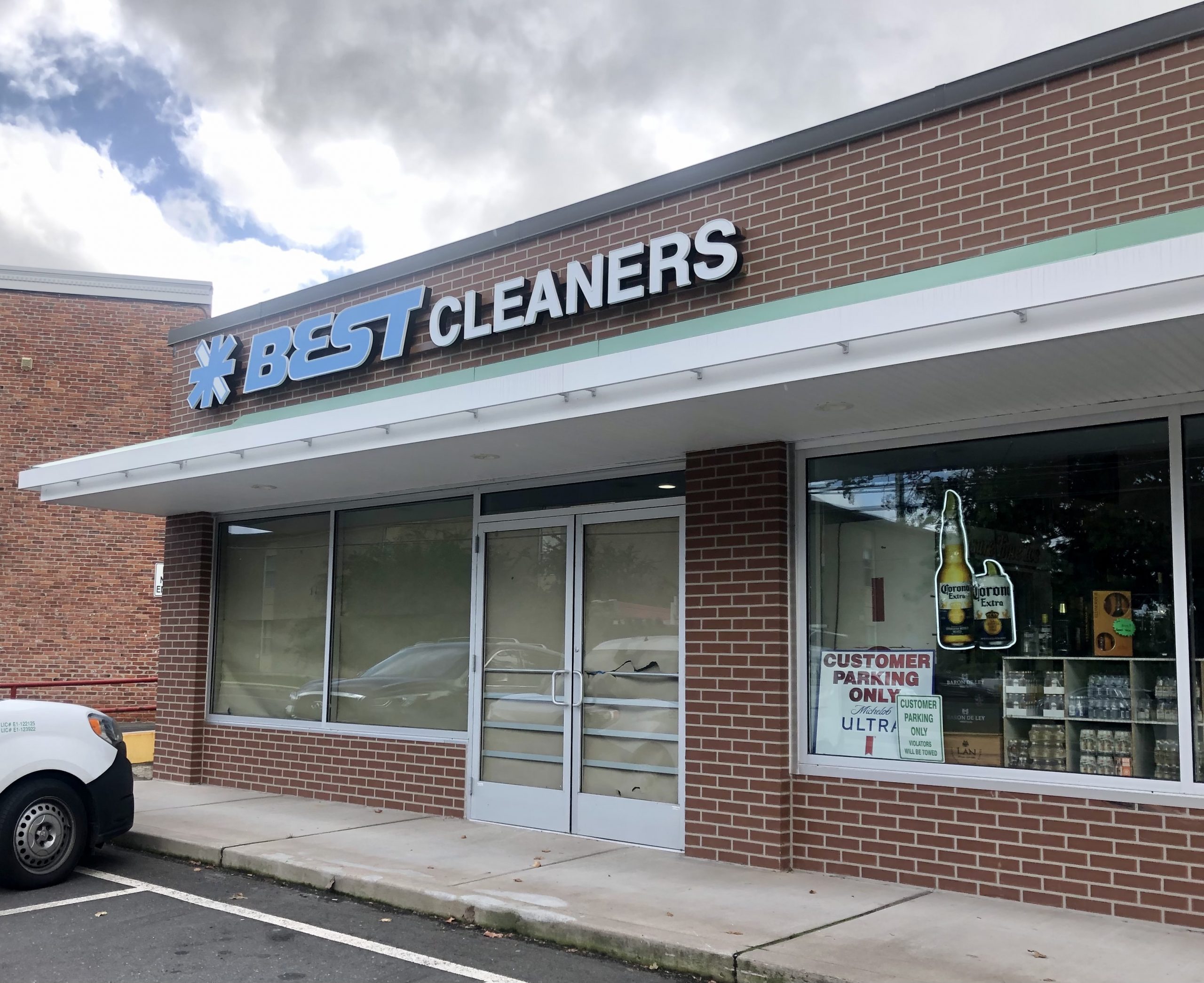 best cleaners sign - We-Ha | West Hartford News