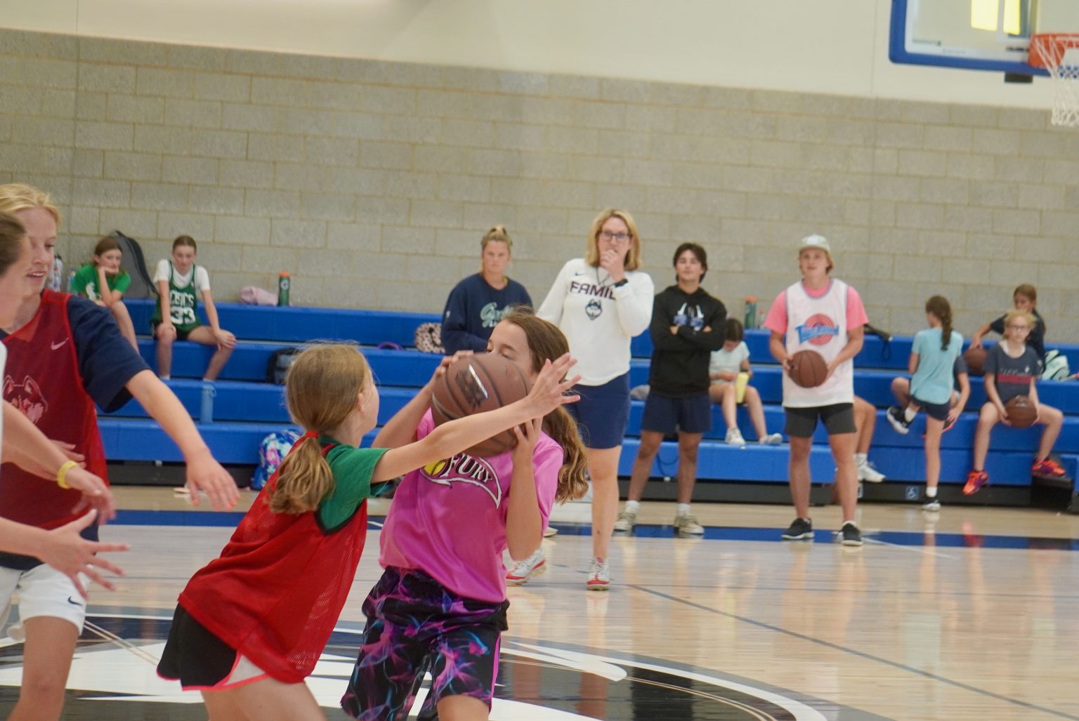 Former UConn Women's Basketball Player Inspires Love for the Sport at ...