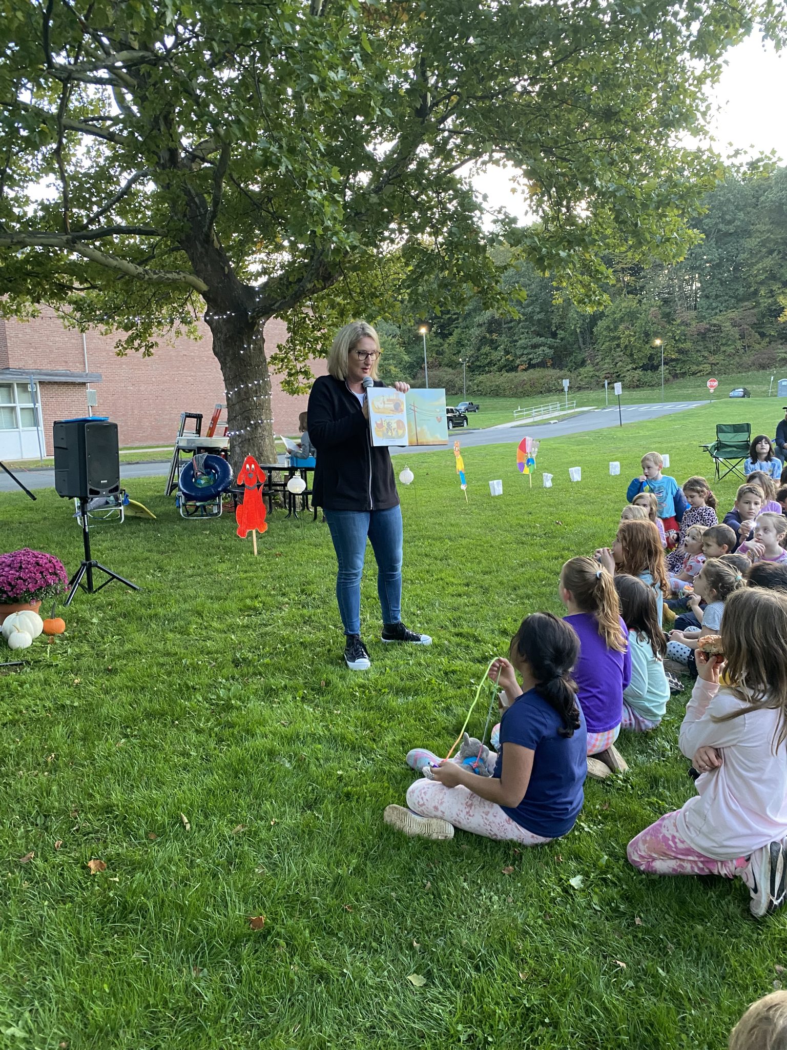 Bugbee Families Celebrate Reading 'Under the Stars' - We-Ha | West ...