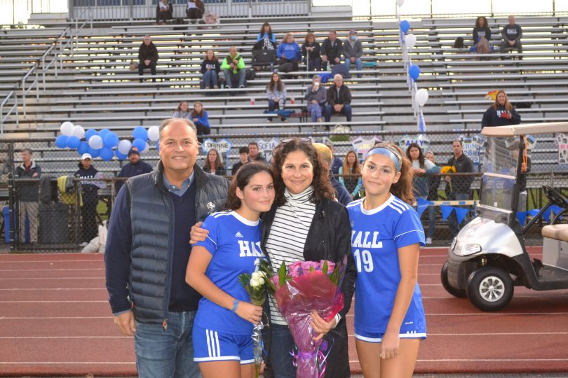 Senior Sofia Calabro With Her Parents And Sister Sienna (19) A Freshman ...