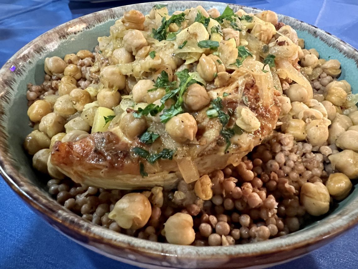 Zaytoon Mediterranean Kitchen Opens in Elmwood - We-Ha | West Hartford News