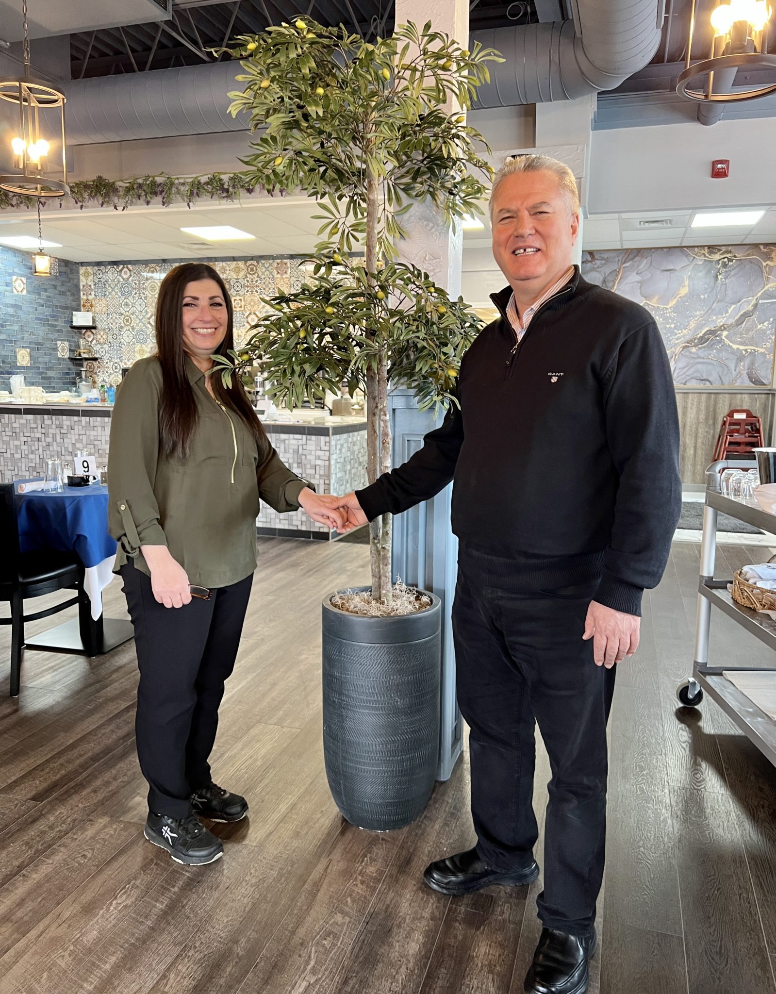 Zaytoon Mediterranean Kitchen Opens in Elmwood - We-Ha | West Hartford News