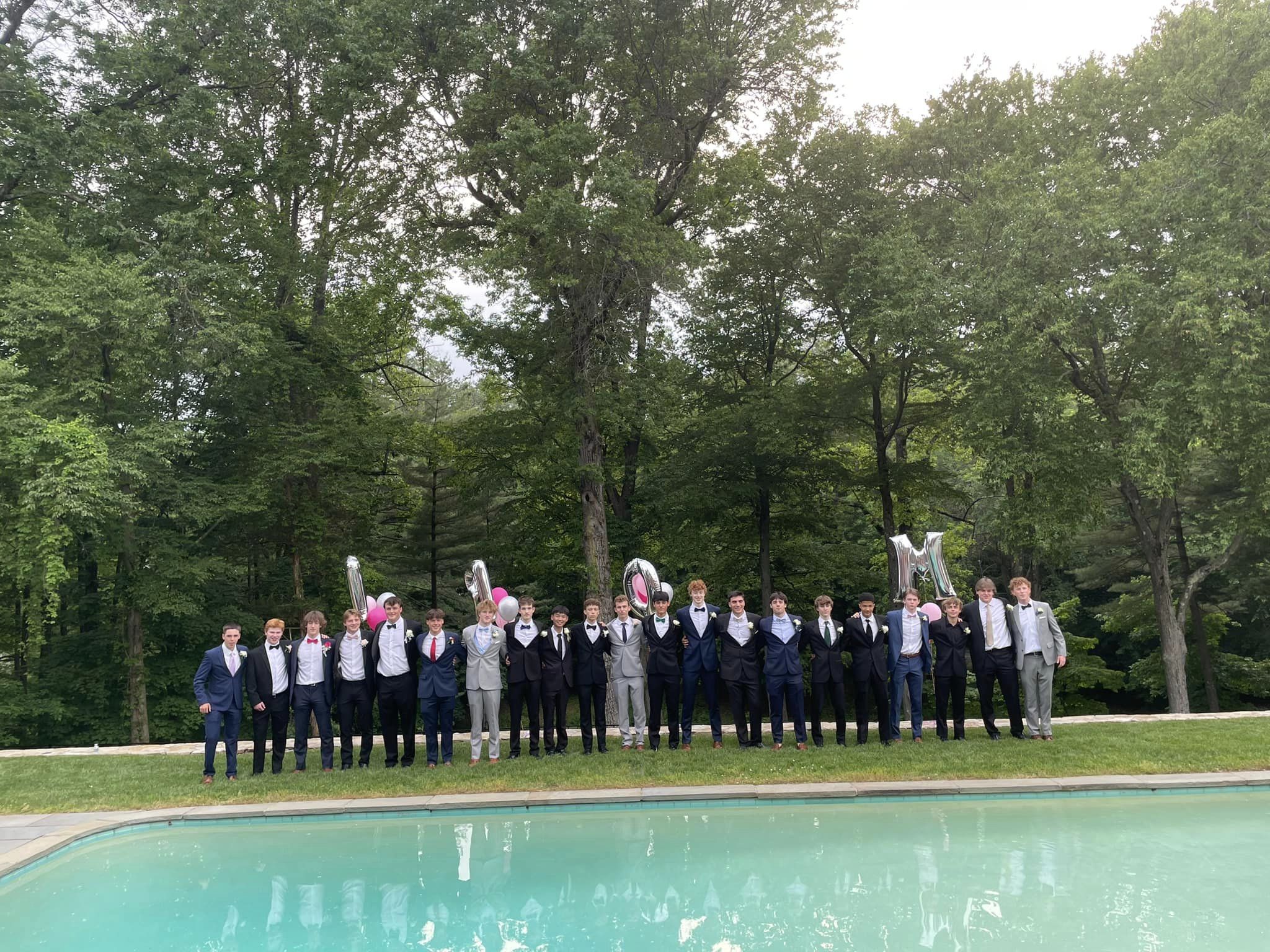 Conard High School Junior Prom: Photo Gallery - We-Ha | West Hartford News