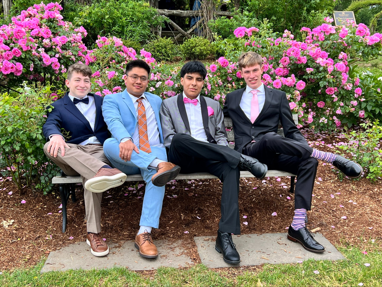 Hall High School Senior Prom: Photo Gallery - We-Ha | West Hartford News