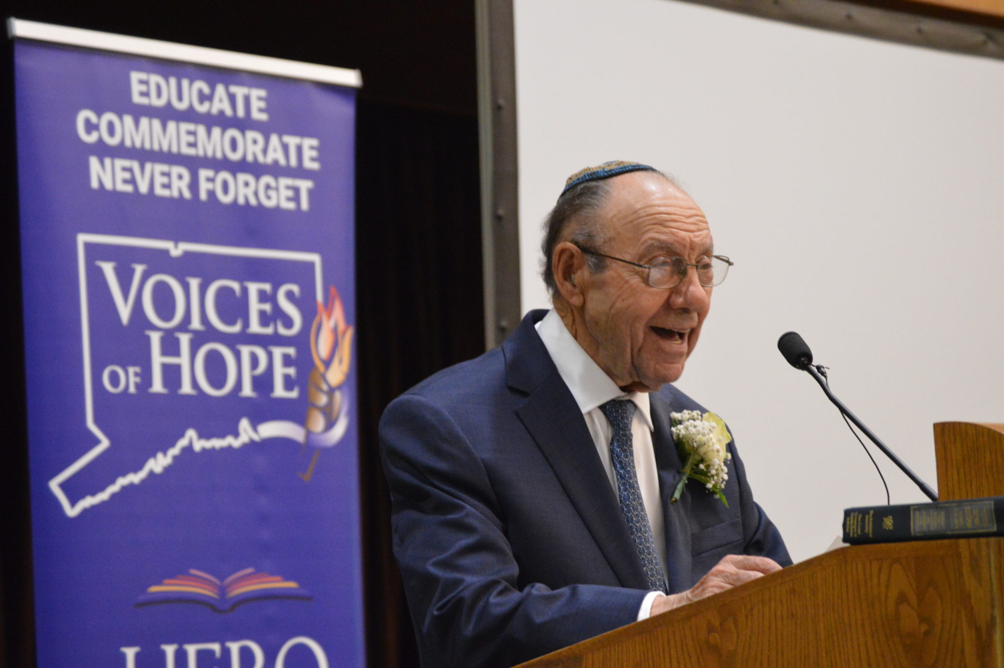 Rabbi Philip Lazowski Honored with L’dor V’dor Lifetime Achievement ...