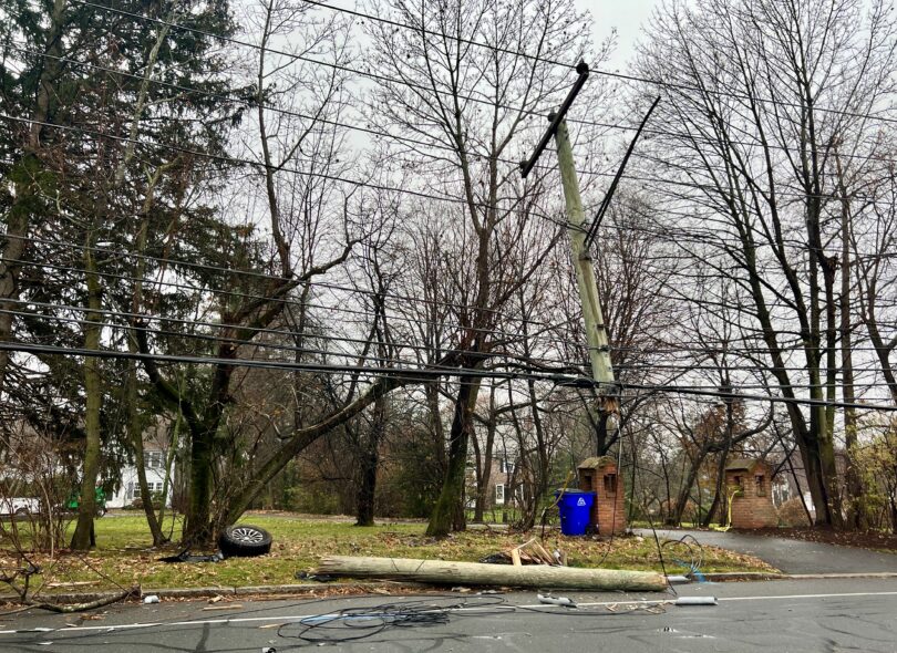 Utility Pole Severed in South Main Street Crash - We-Ha | West Hartford ...