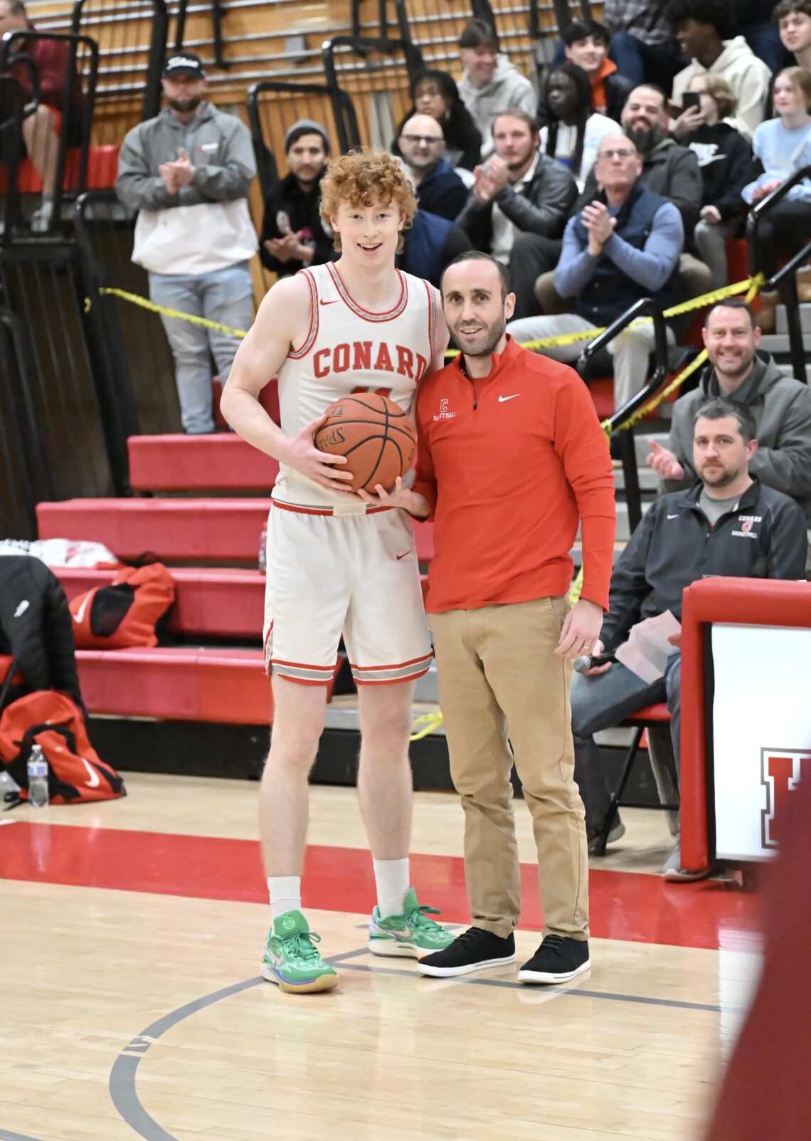 Fox Hits 2,000-Point Mark as Conard Surges Past Hall in 4th Quarter ...