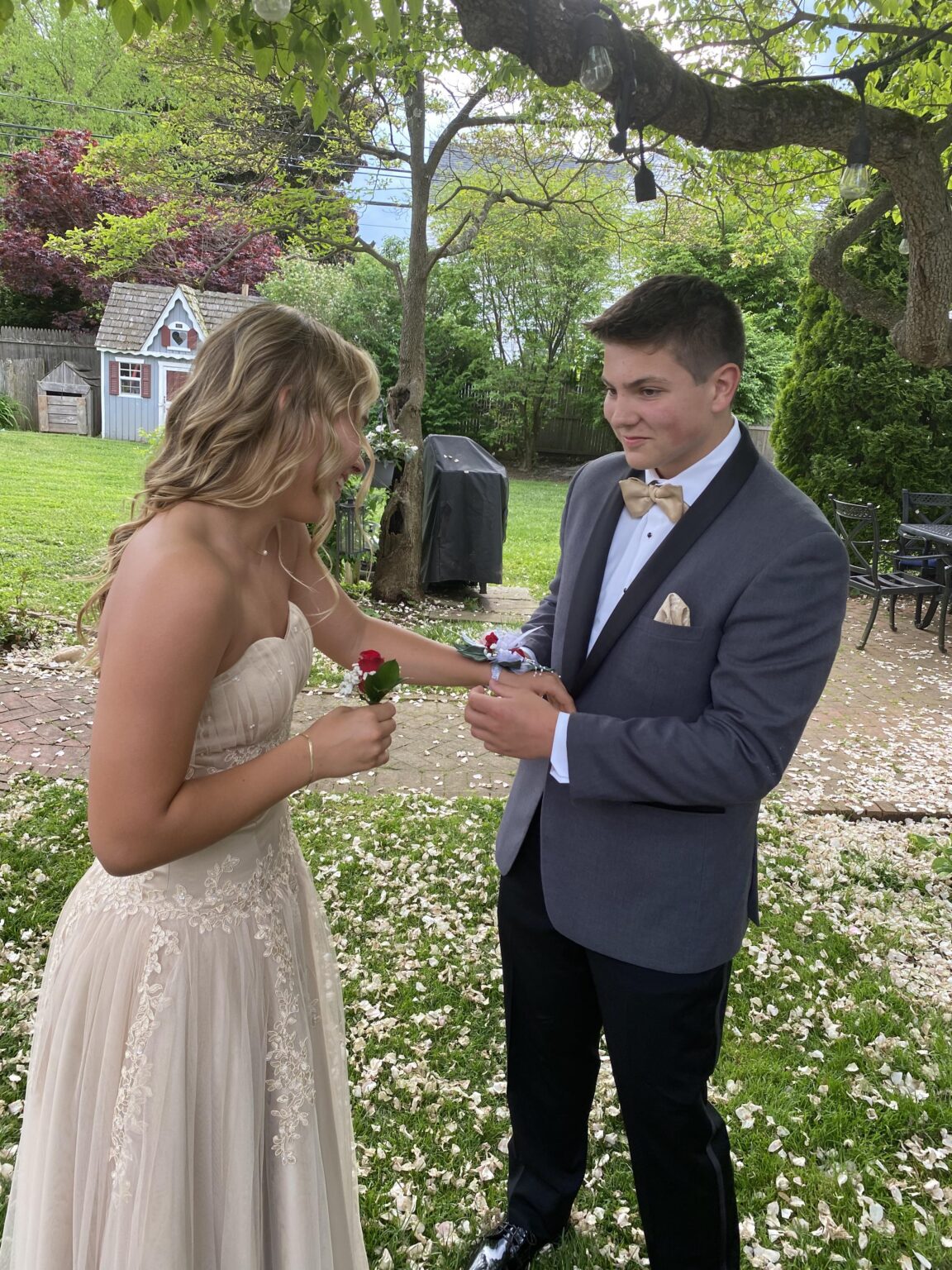 Conard High School Junior Prom: Photo Gallery - We-Ha | West Hartford News