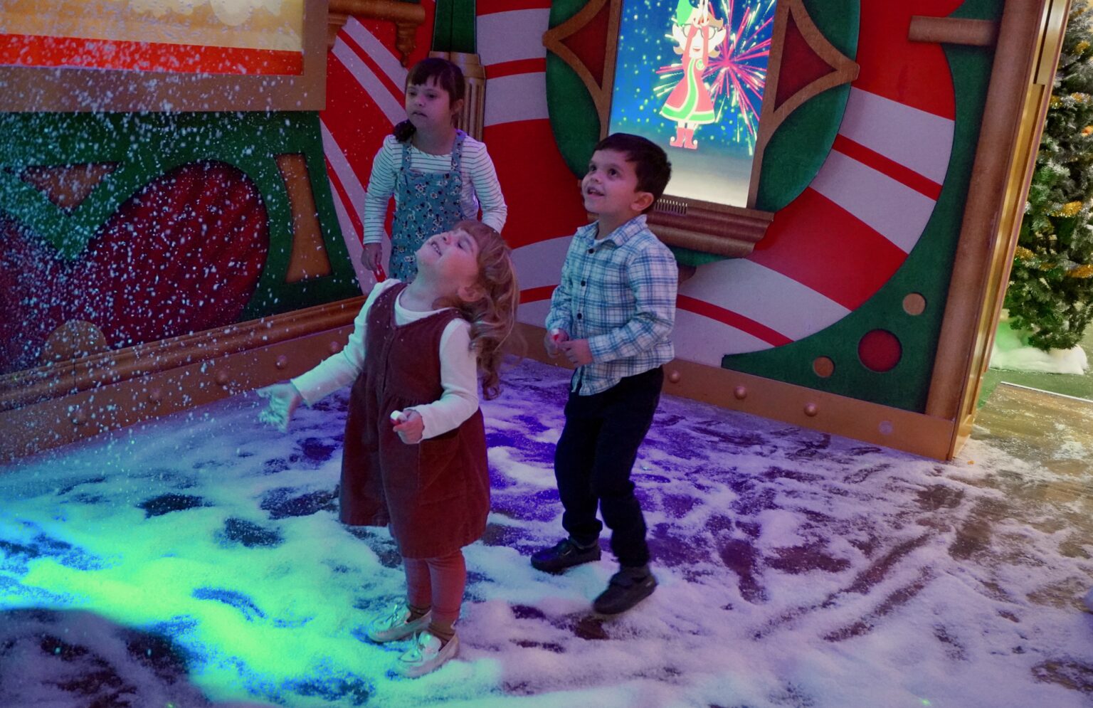 Santa Arrives to Usher in Holiday Season at Westfarms - We-Ha | West ...