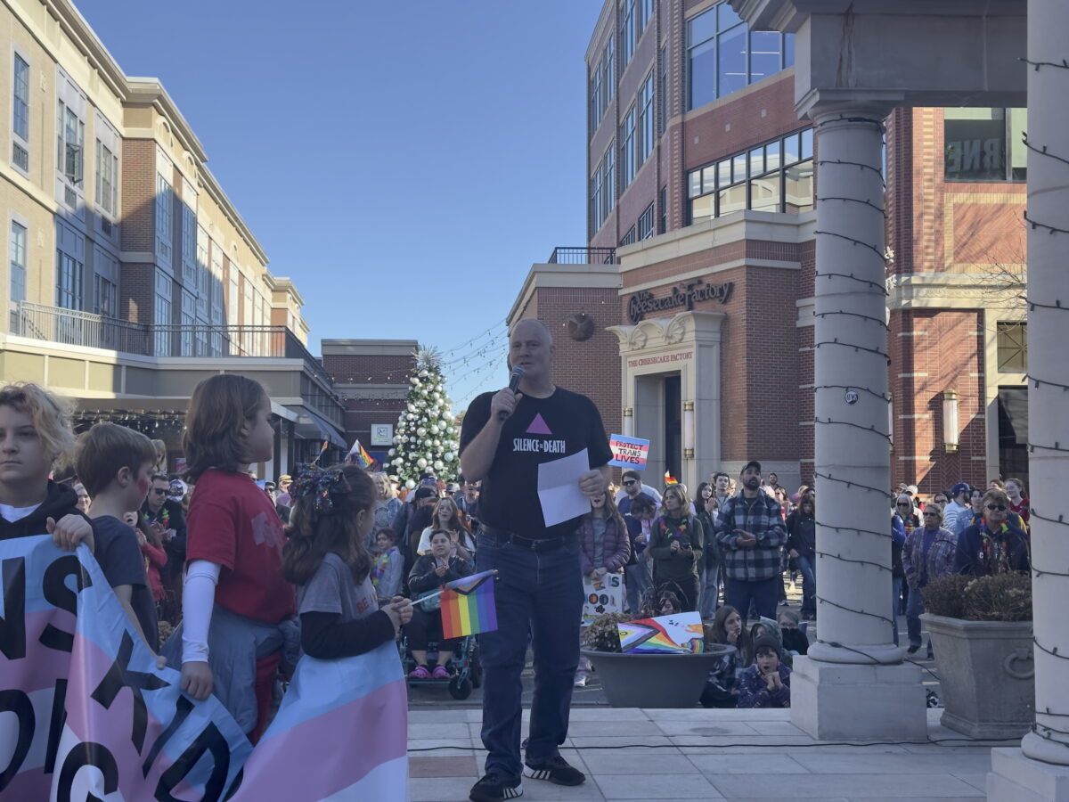 Hundreds Attend LGBTQIA+ Rally in West Hartford as Sen. Blumenthal Vows ...