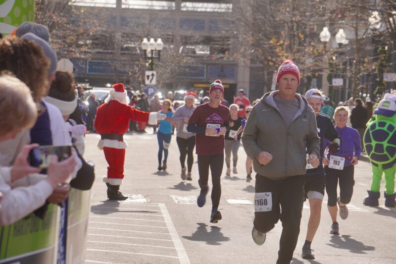 HMF's Blue Back Mitten Run Will Close Out Race Season in West Hartford ...
