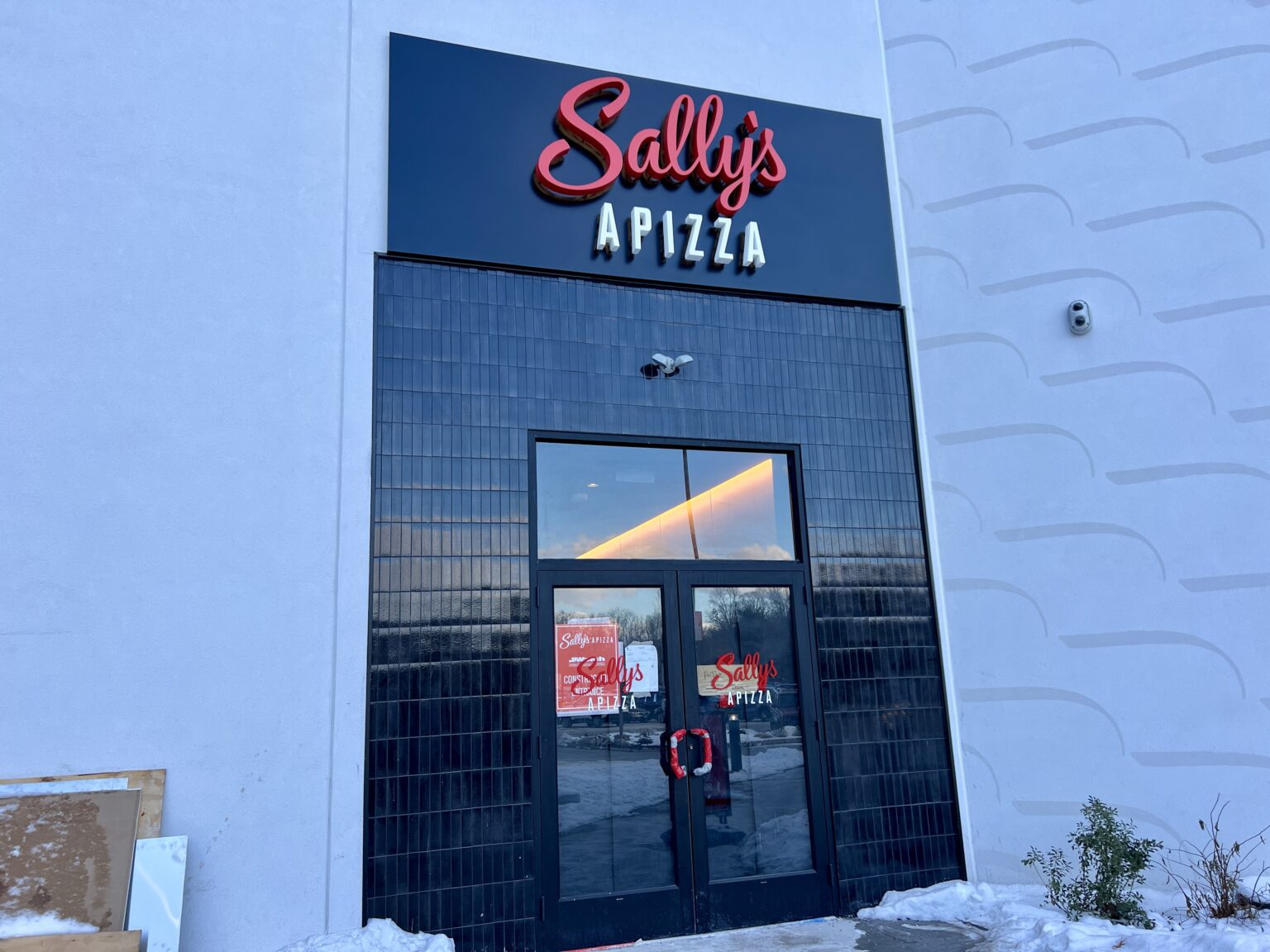 Sally's Apizza Announces Opening at Westfarms - We-Ha | West Hartford News