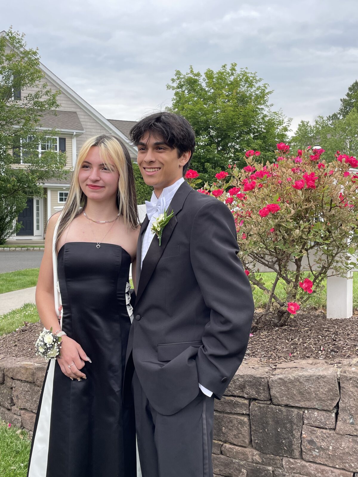 Conard High School Junior Prom: Photo Gallery - We-Ha | West Hartford News