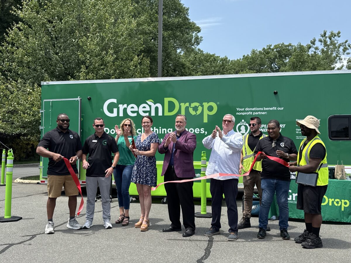 GreenDrop Launches West Hartford Donation Truck to Support Veterans ...